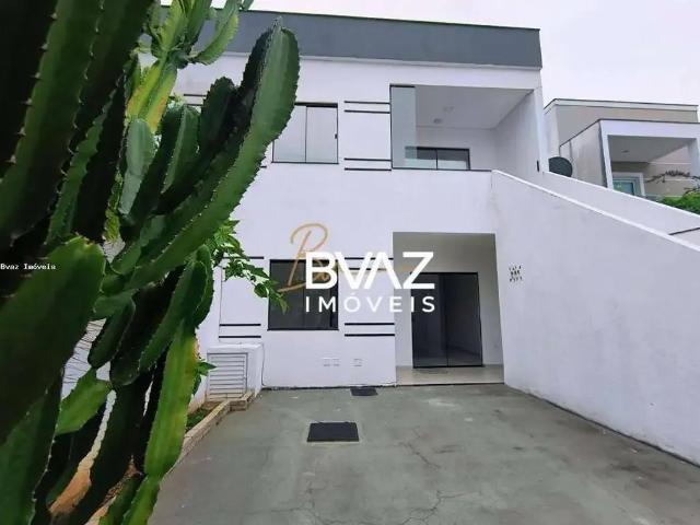 Casa / Sobrado para Locação em Cabo Frio/RJ Portinho 4 Quartos