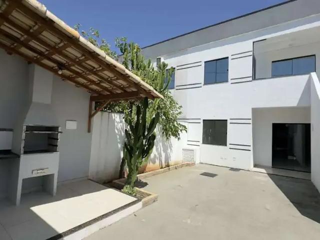 Casa / Sobrado para Locação em Cabo Frio/RJ Portinho 4 Quartos