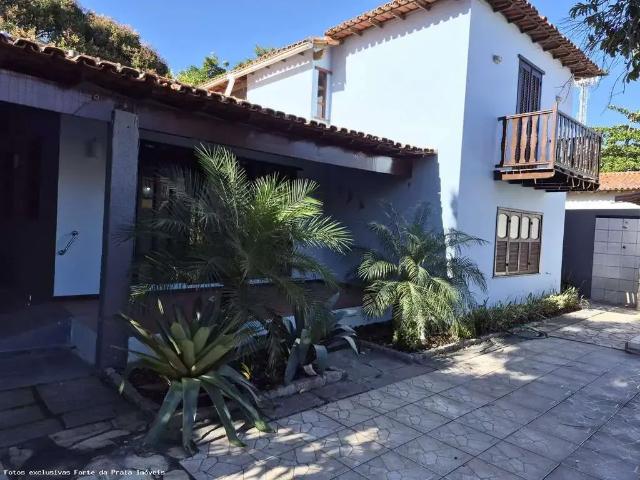 Casa / Sobrado para Locação em Cabo Frio/RJ Palmeiras 3 Quartos