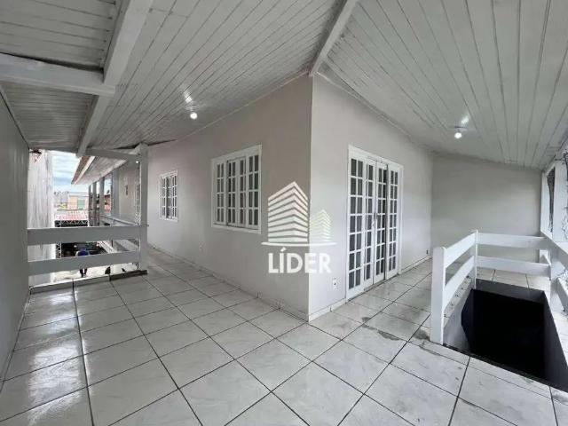 Casa / Sobrado para Locação em Cabo Frio/RJ Parque Burle 2 Quartos