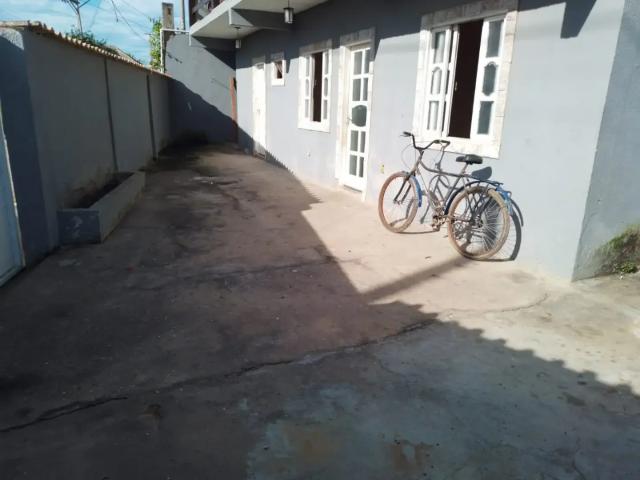 Casa / Sobrado para Locação em Cabo Frio/RJ Tangará 2 Quartos
