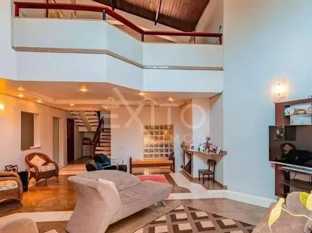 Casa / Sobrado para Locação em Cajamar/SP Alpes dos Araçás Jordanésia 4 Quartos