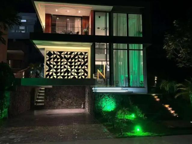 Casa / Sobrado para Locação em Camaçari/BA Abrantes 4 Quartos