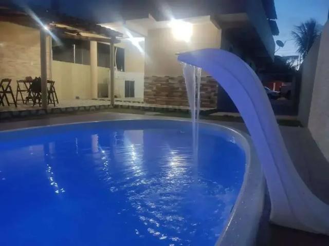 Casa / Sobrado para Locação em Camaçari/BA Arembepe Abrantes 2 Quartos