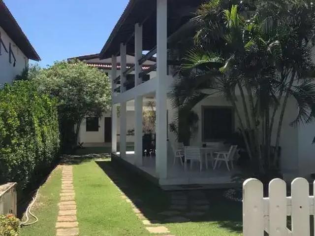 Casa / Sobrado para Locação em Camaçari/BA Guarajuba 4 Quartos