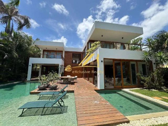 Casa / Sobrado para Locação em Camaçari/BA Guarajuba 5 Quartos