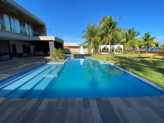 Casa / Sobrado para Locação em Camaçari/BA Guarajuba 6 Quartos