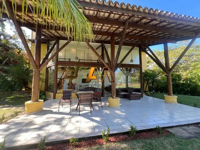 Casa / Sobrado para Locação em Camaçari/BA Praia de Busca Vida 4 Quartos