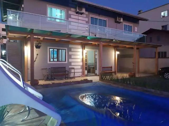 Casa / Sobrado para Locação em Camboriú/SC Lídia Duarte 2 Quartos