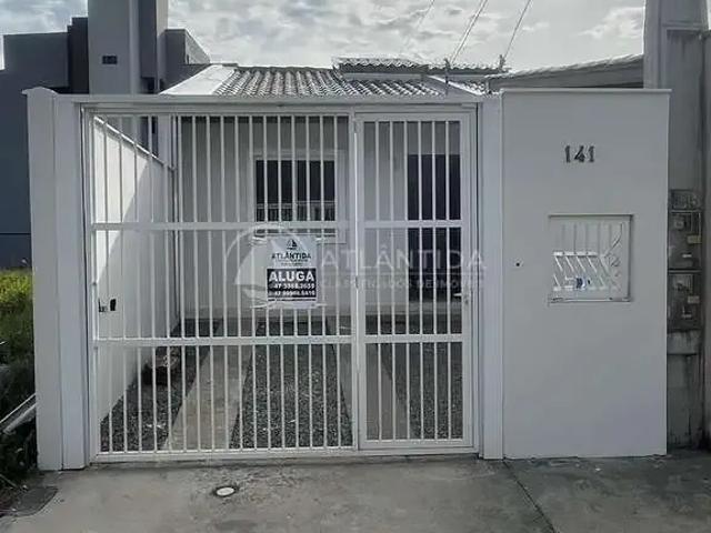 Casa / Sobrado para Locação em Camboriú/SC Rio Pequeno 2 Quartos