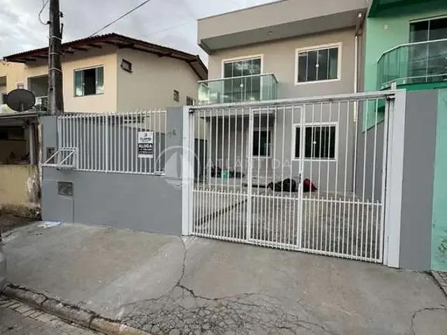 Casa / Sobrado para Locação em Camboriú/SC Rio Pequeno 3 Quartos