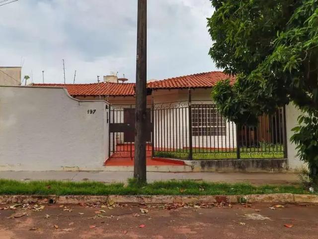 Casa / Sobrado para Locação em Campo Grande/MS Cidade Jardim 3 Quartos