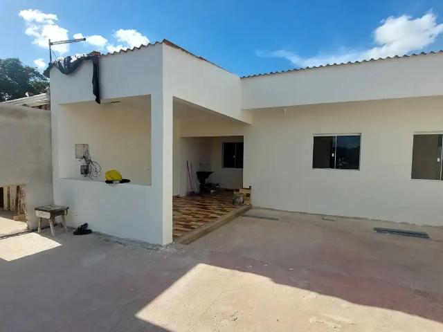 Casa / Sobrado para Locação em Campo Largo/PR Jardim Guarany 2 Quartos