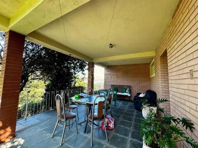 Casa / Sobrado para Locação em Campos do Jordão/SP Vale Encantado 3 Quartos