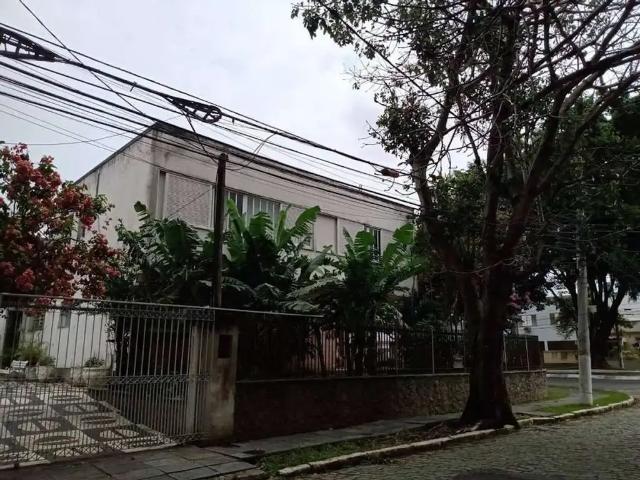 Casa / Sobrado para Locação em Campos dos Goytacazes/RJ Parque Tamandaré 9 Quartos