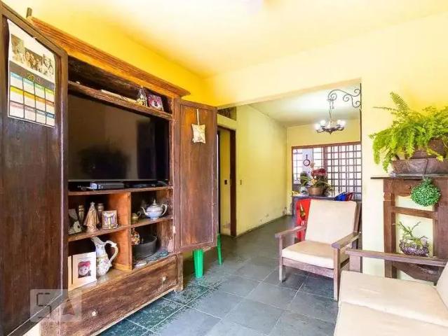 Casa / Sobrado para Locação em Campinas/SP Taquaral 4 Quartos
