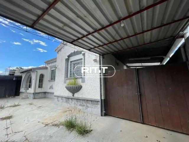 Casa / Sobrado para Locação em Campinas/SP Taquaral