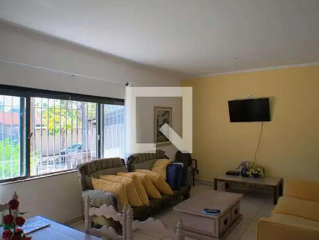 Casa / Sobrado para Locação em Campinas/SP Taquaral 3 Quartos