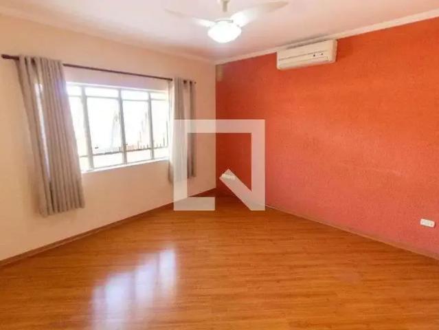 Casa / Sobrado para Locação em Campinas/SP Vila Santa Isabel 3 Quartos