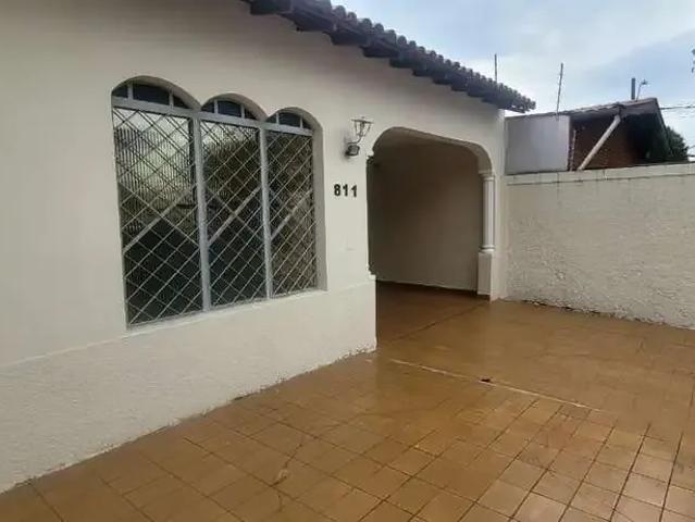 Casa / Sobrado para Locação em Campinas/SP Jardim Itamarati 3 Quartos