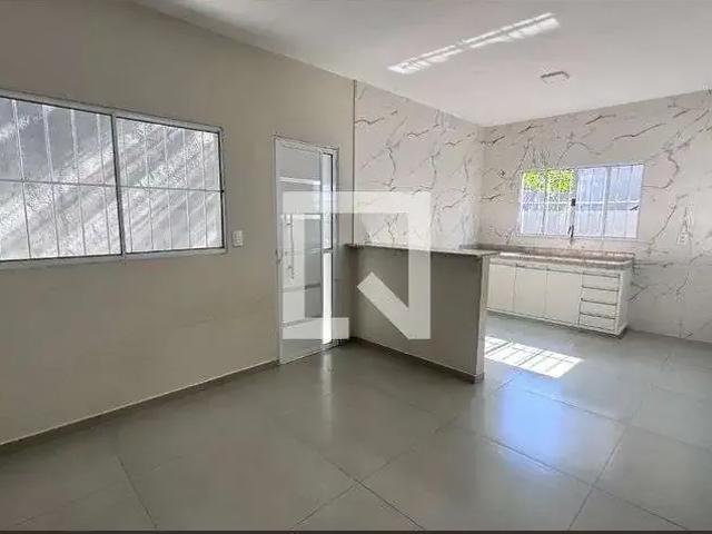 Casa / Sobrado para Locação em Campinas/SP Jardim Samambaia 2 Quartos