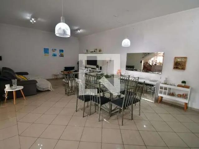 Casa / Sobrado para Locação em Campinas/SP Sousas 3 Quartos