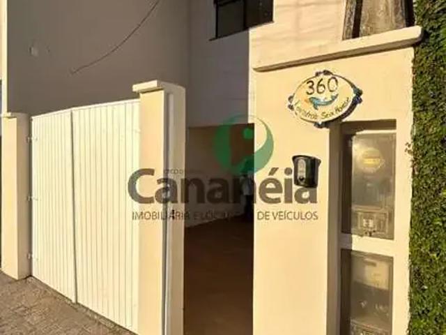 Casa / Sobrado para Locação em Cananéia/SP Centro 3 Quartos