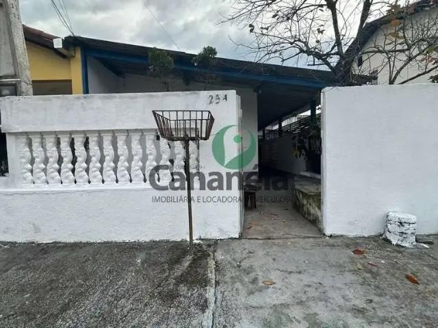 Casa / Sobrado para Locação em Cananéia/SP Rocio 1 Quartos