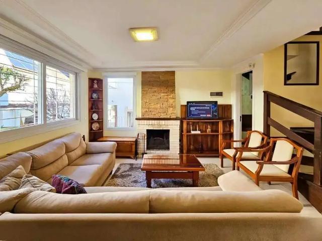 Casa / Sobrado para Locação em Canela/RS Centro 3 Quartos