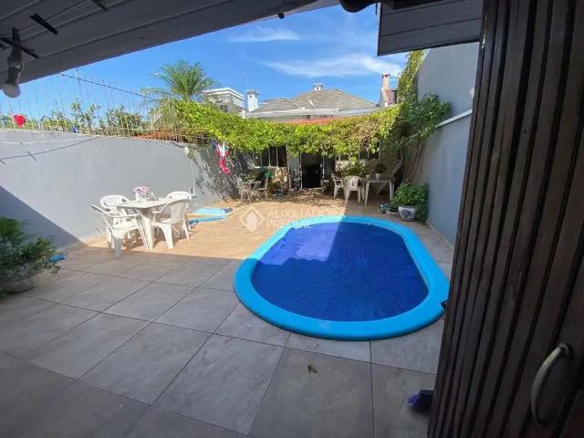 Casa / Sobrado para Locação em Canoas/RS Estância Velha 3 Quartos