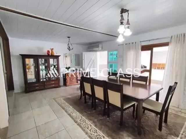 Casa / Sobrado para Locação em Canoas/RS Igara 5 Quartos