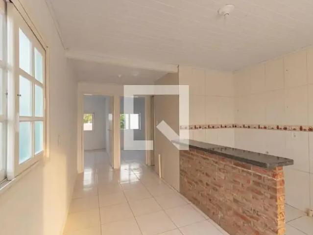 Casa / Sobrado para Locação em Canoas/RS Olaria 2 Quartos