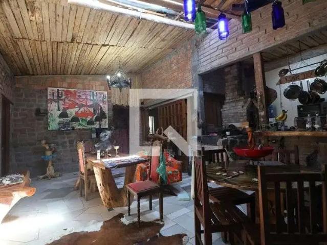 Casa / Sobrado para Locação em Canoas/RS Niterói 2 Quartos