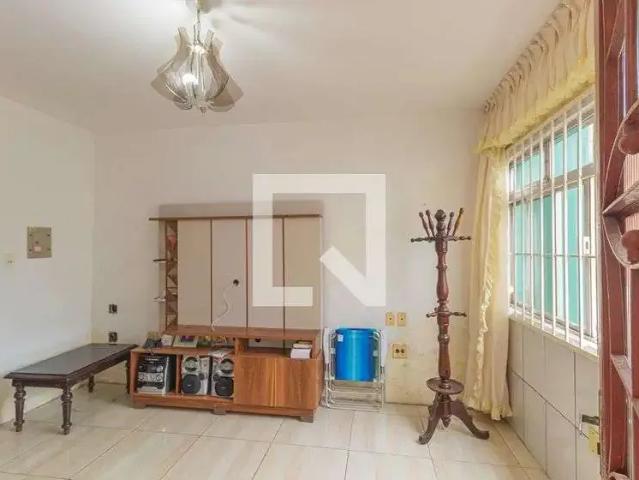 Casa / Sobrado para Locação em Canoas/RS Niterói 3 Quartos