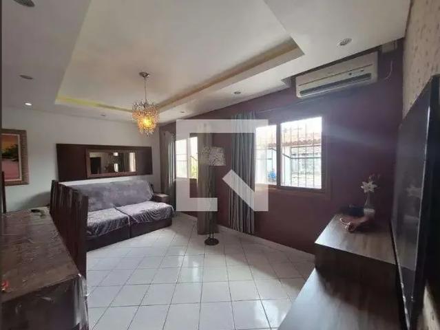 Casa / Sobrado para Locação em Canoas/RS São José 3 Quartos