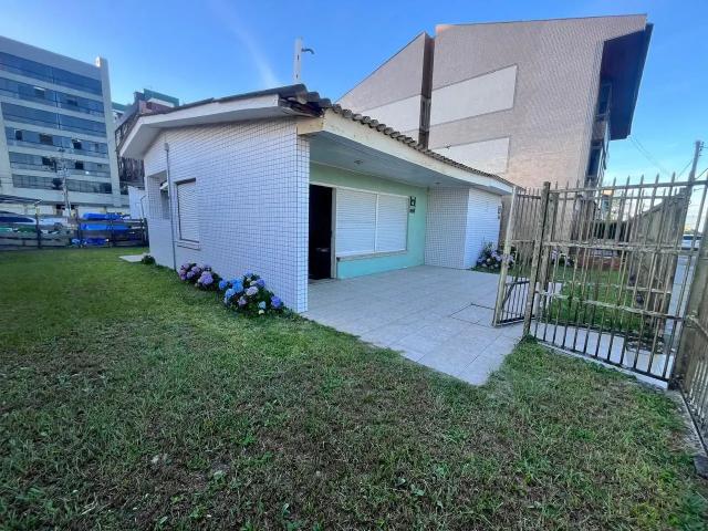 Casa / Sobrado para Locação em Capão da Canoa/RS Centro 3 Quartos