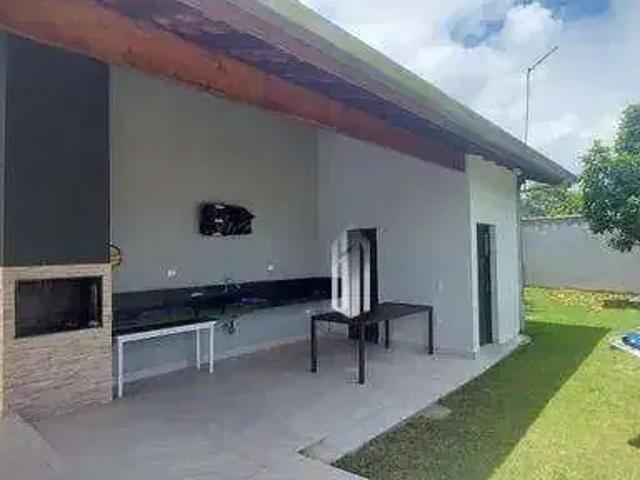 Casa / Sobrado para Locação em Caraguatatuba/SP Massaguaçu 3 Quartos