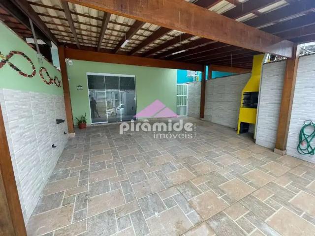 Casa / Sobrado para Locação em Caraguatatuba/SP Massaguaçu 4 Quartos