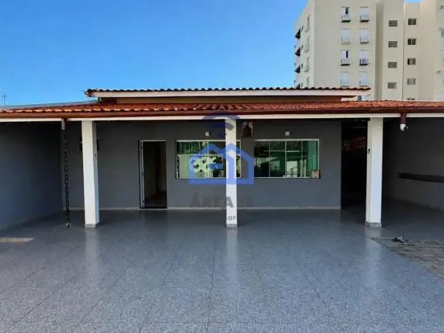 Casa / Sobrado para Locação em Caraguatatuba/SP Martim de Sá 4 Quartos