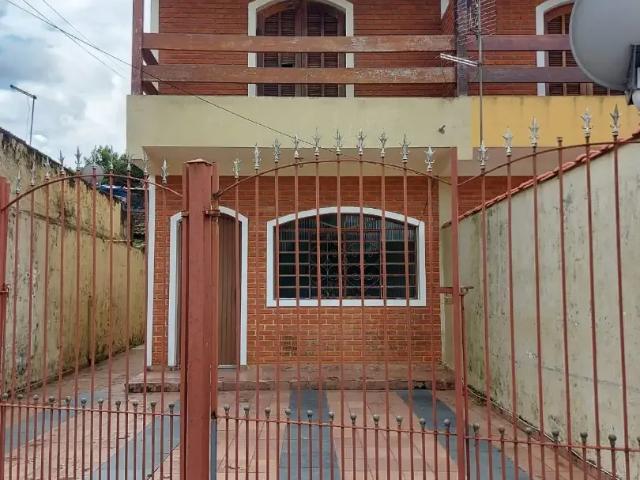 Casa / Sobrado para Locação em Caraguatatuba/SP Martim de Sá 2 Quartos