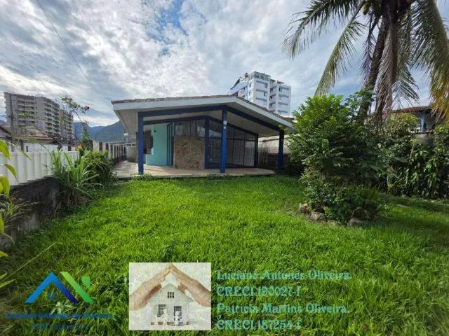 Casa / Sobrado para Locação em Caraguatatuba/SP Martim de Sá 3 Quartos