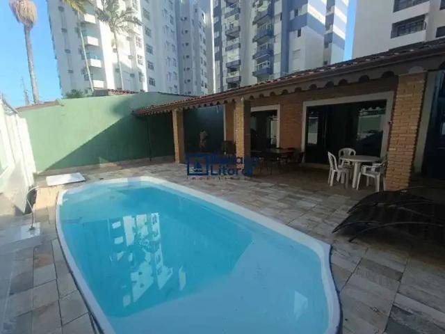Casa / Sobrado para Locação em Caraguatatuba/SP Martim de Sá 3 Quartos