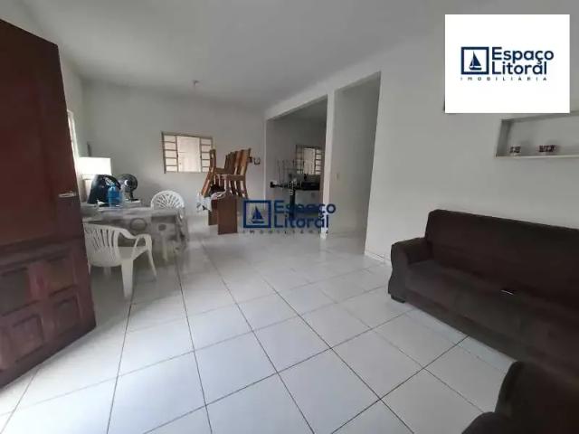 Casa / Sobrado para Locação em Caraguatatuba/SP Martim de Sá 3 Quartos