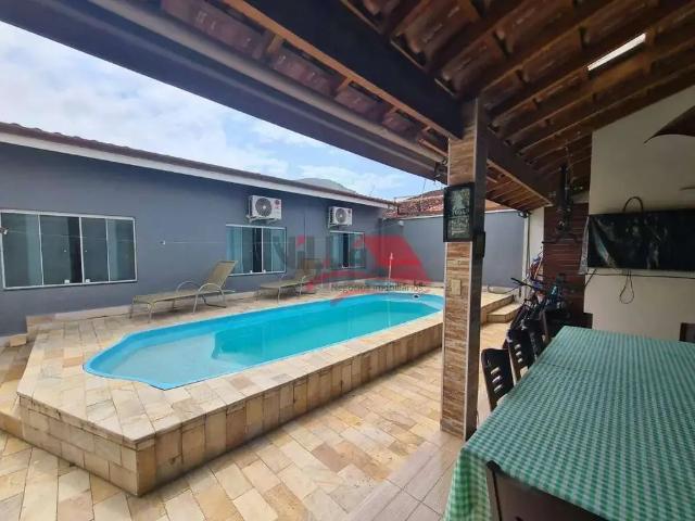 Casa / Sobrado para Locação em Caraguatatuba/SP Martim de Sá 3 Quartos