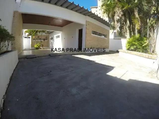 Casa / Sobrado para Locação em Caraguatatuba/SP Martim de Sá 3 Quartos