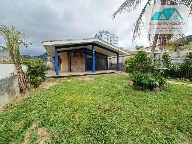 Casa / Sobrado para Locação em Caraguatatuba/SP Martim de Sá 3 Quartos