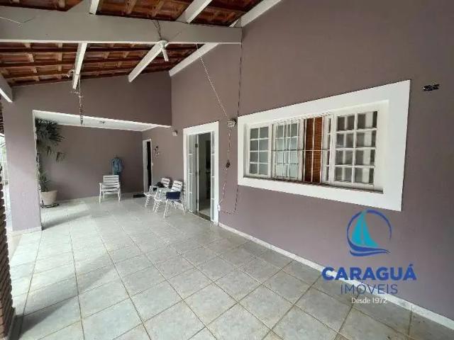 Casa / Sobrado para Locação em Caraguatatuba/SP Centro 4 Quartos