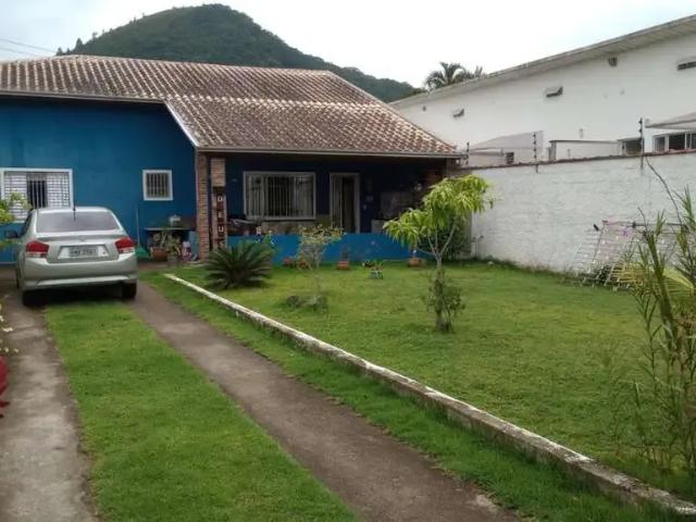 Casa / Sobrado para Locação em Caraguatatuba/SP Centro