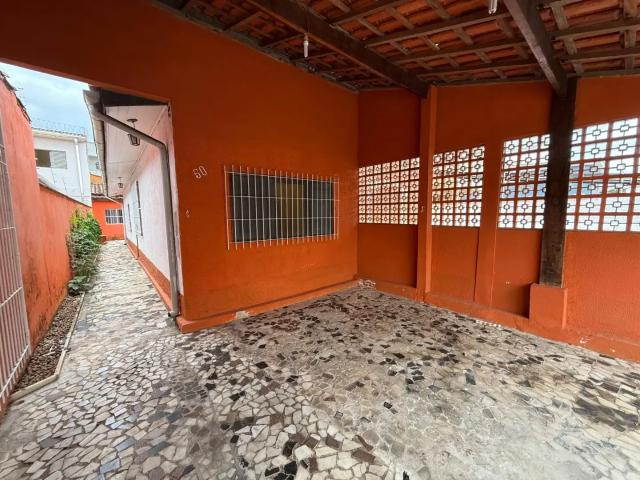 Casa / Sobrado para Locação em Caraguatatuba/SP Centro 1 Quartos