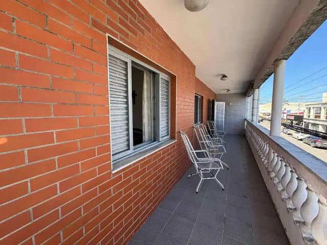 Casa / Sobrado para Locação em Caraguatatuba/SP Centro 2 Quartos